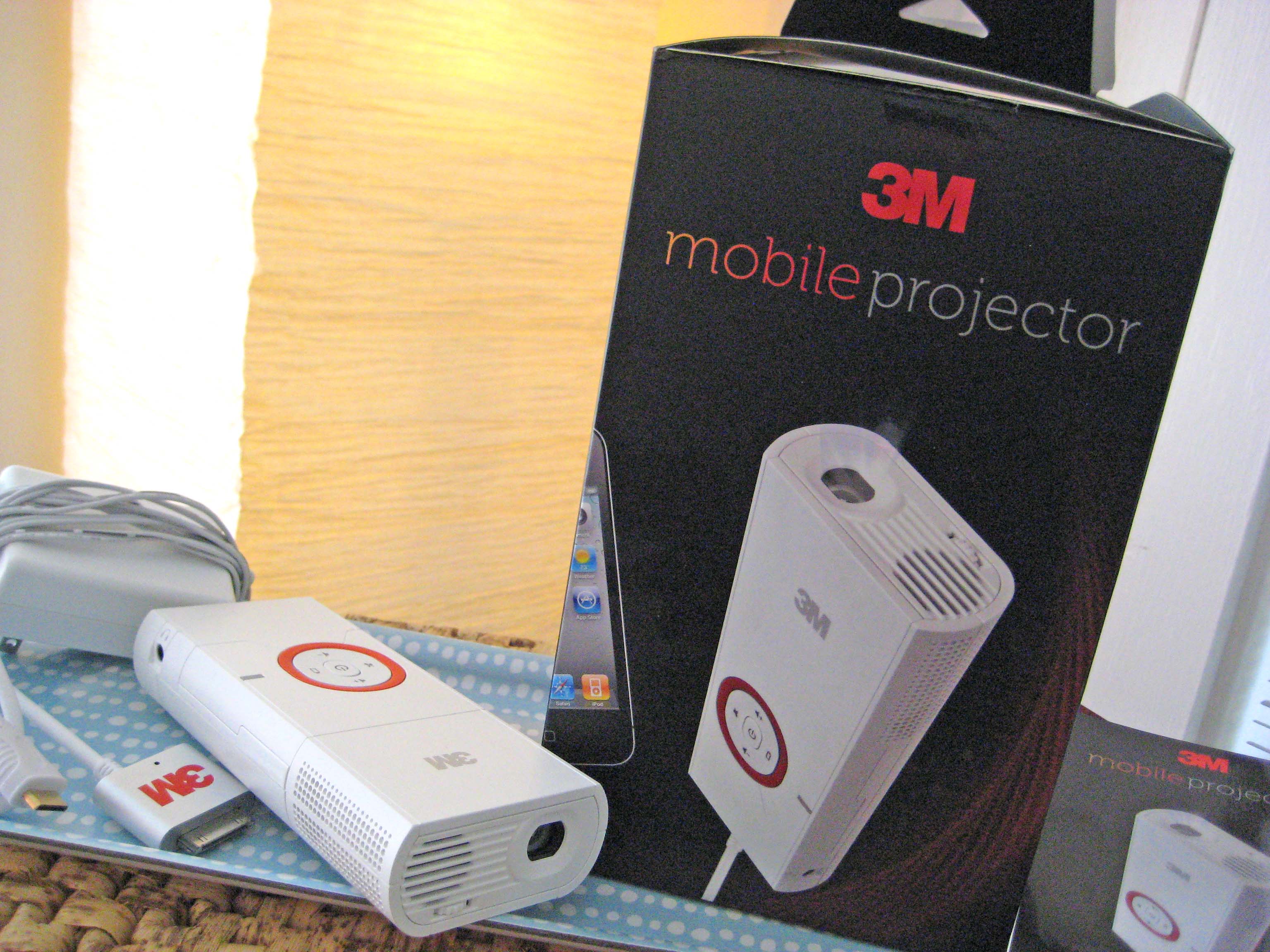 Family Movie Night Al Fresco {3M Mobile Projector Review & Giveaway ...