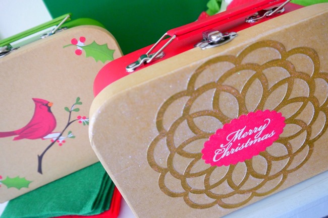 Holiday Gift Boxes {Easy DIY Craft} - EverythingEtsy.com