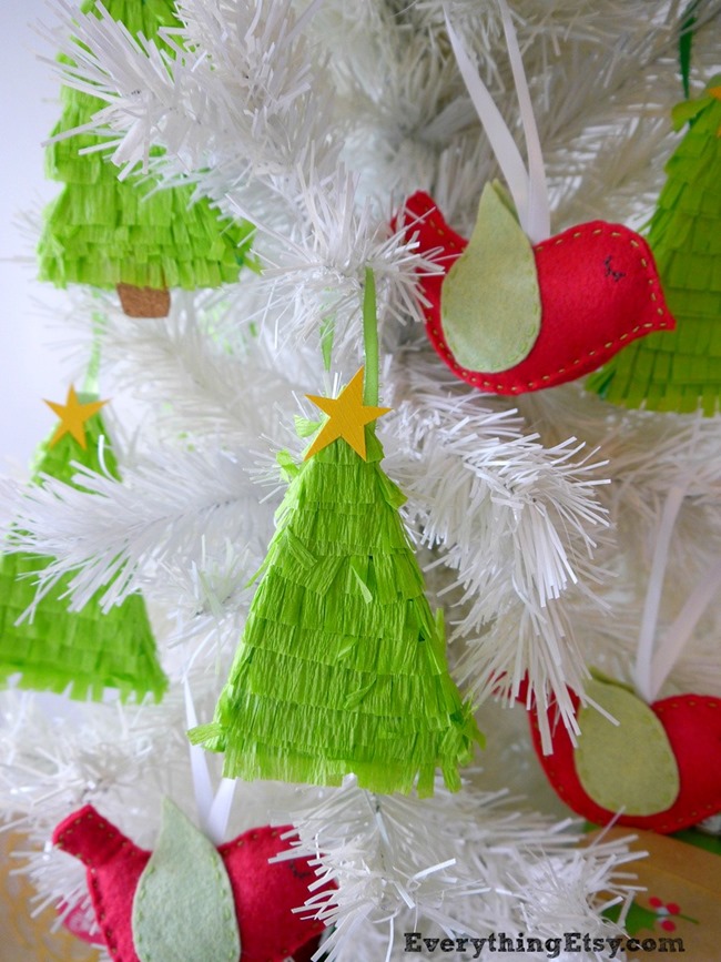 Christmas Tree Piñata Ornaments {Holiday Tutorial} - EverythingEtsy.com